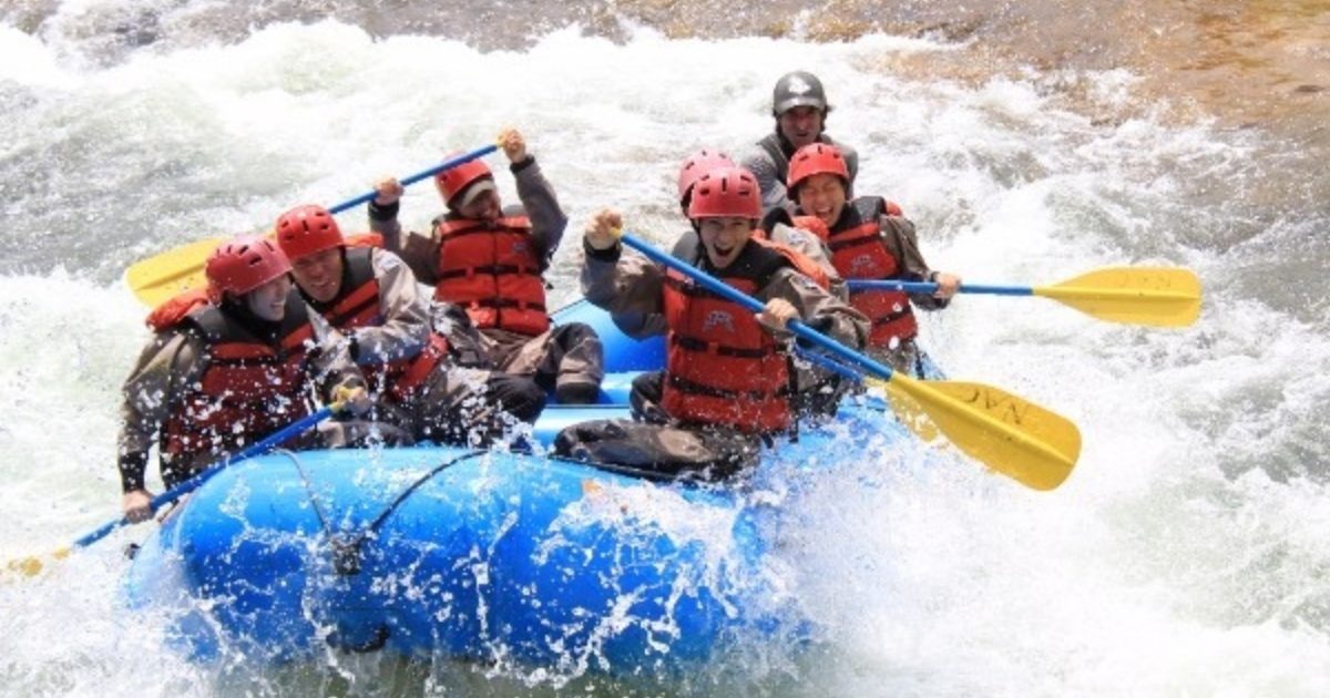 Why You Should Try Spring Rafting in Niseko | Niseko Central