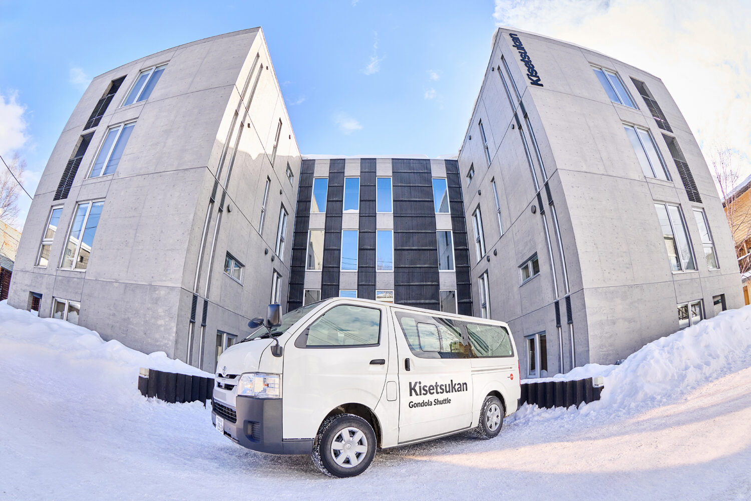 Complimentary Shuttle Service: Selected Properties | Niseko Central